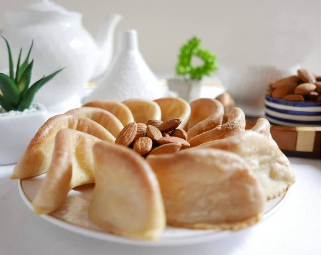 Gazelle Horns Cookies - Moroccan Almond Cookies | Marrakeche